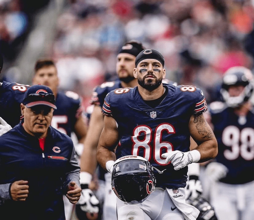 Bears' Zach Miller wins PFWA Good Guy Award after almost losing leg to ...