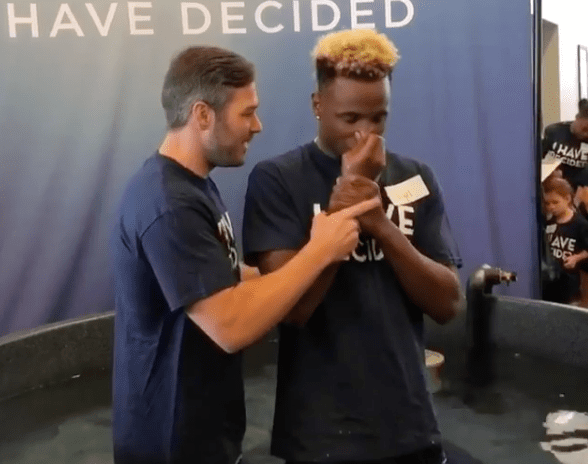 Alabama football player Nigel Knott gets baptized after giving his life ...