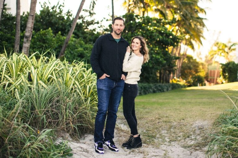 MAGAZINE: Adam Wainwright & Wife All About Family Matters